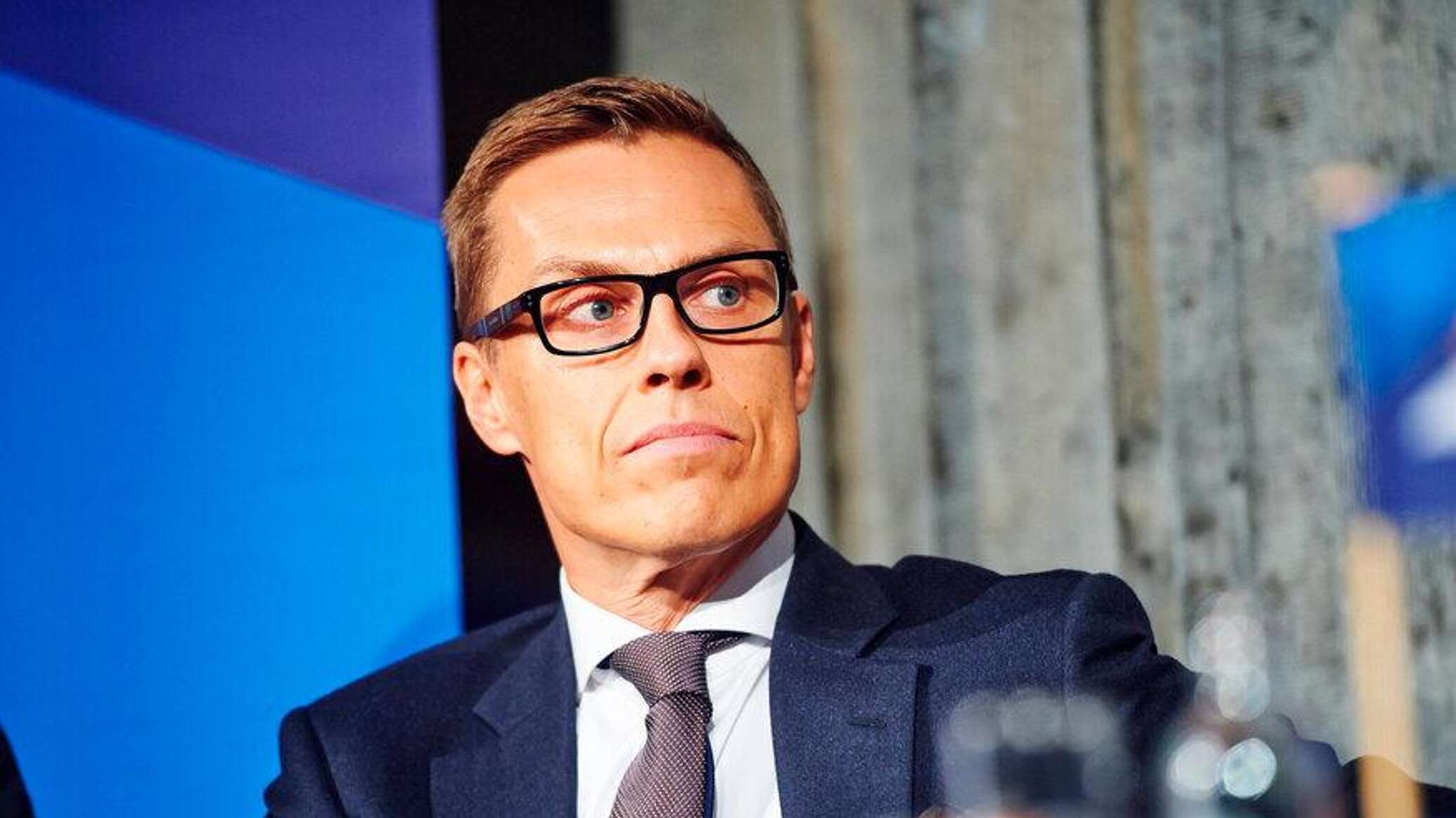Президент Финляндии призвал усилить давление на Россию и ...